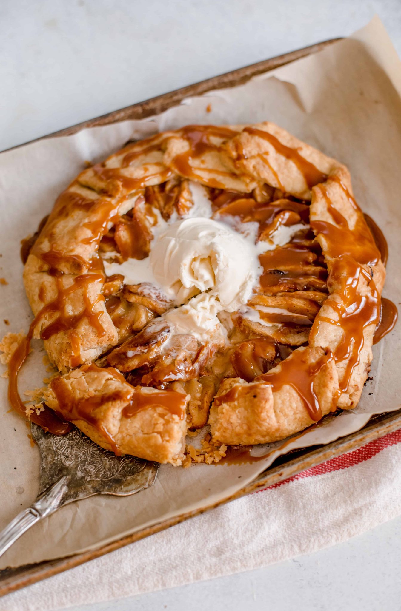 How to thaw a frozen baked apple pie - The Baker Chick