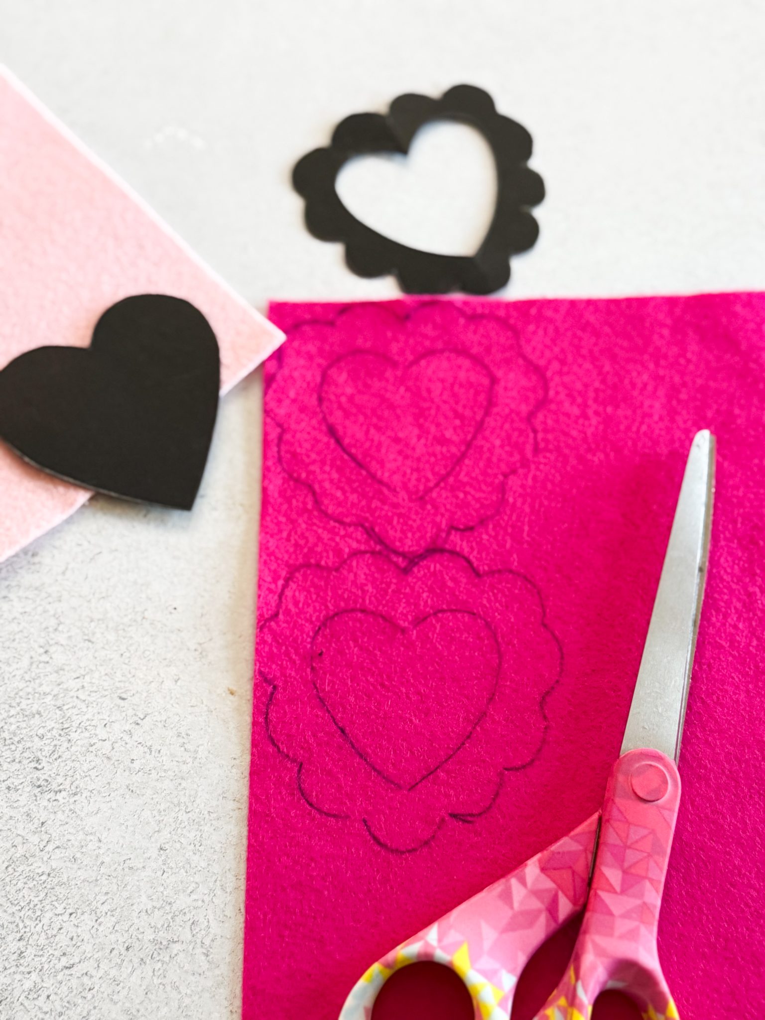 Felt Valentine Frame How-to - The Baker Chick